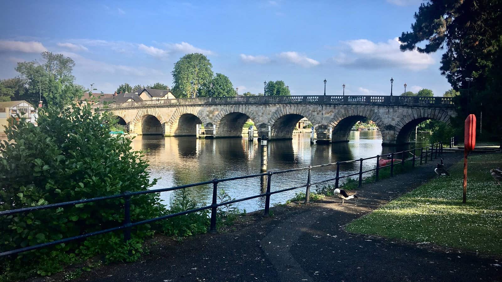 Maidenhead, patrimonio Real y de aviación - Copywrite Colombia ...
