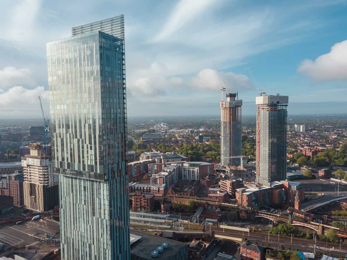 Desde la música, fútbol y academia, Manchester en el norte de ...