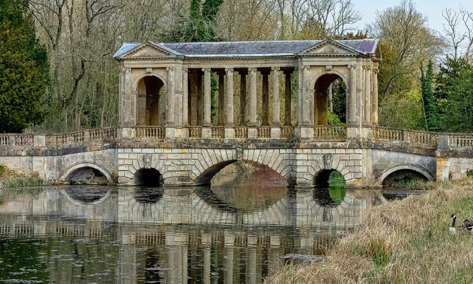 Buckingham: la hermosa villa inglesa - Copywrite Colombia